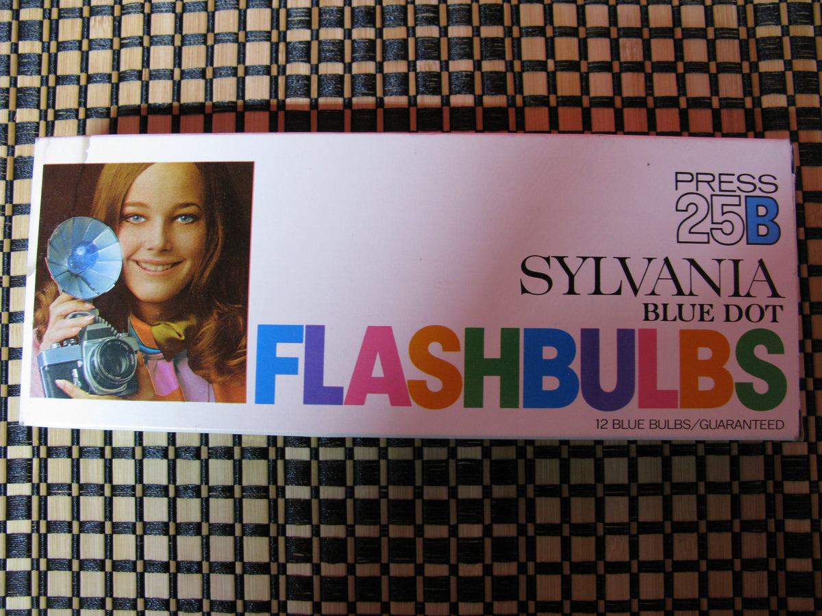 Sylvania Blue Dot Flashbulbs — The Pop Culture Antique Museum
